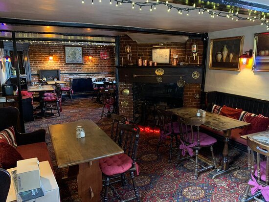 The Bull's Head | | The En Primeur Club